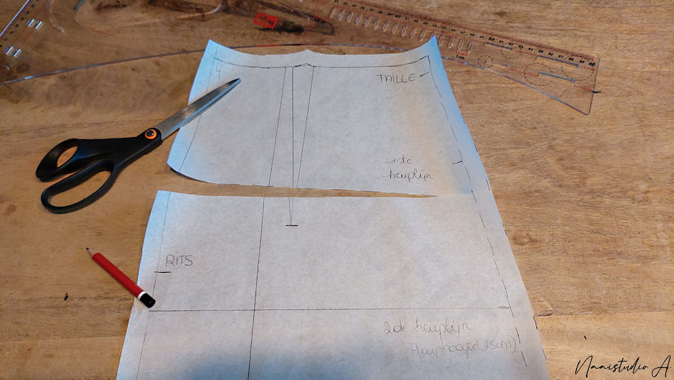 Patroon aanpassen: holle rug (rok) – Naaistudio A.